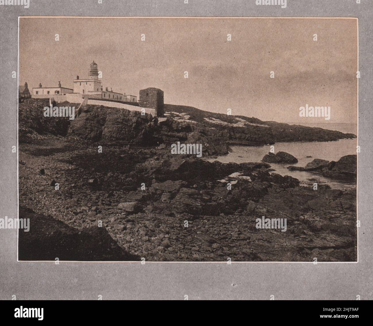 Kinnaird Lighthouse, Fraserburgh. Aberdeenshire (1913 Stock Photo - Alamy