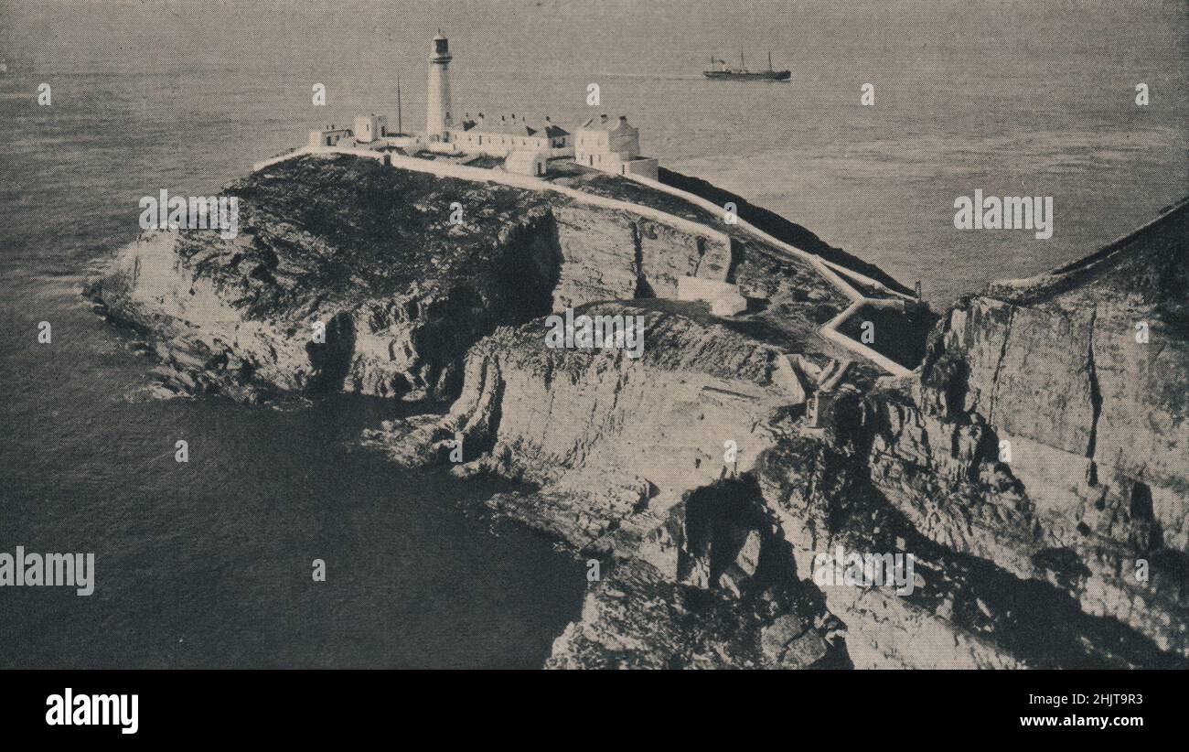 South Stack Lighthouse, Holyhead. Anglesey (1913 Stock Photo - Alamy