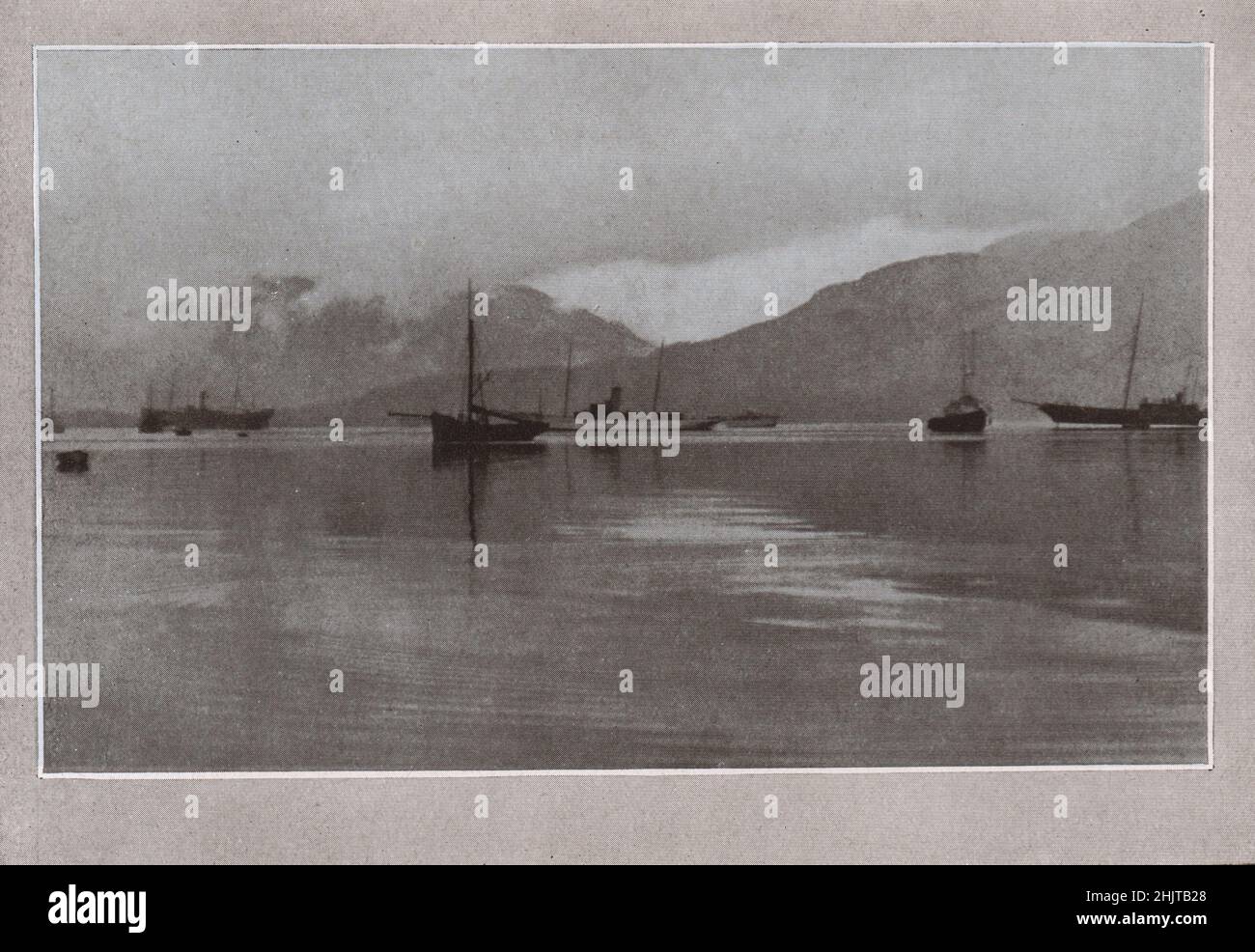 The holy loch hi-res stock photography and images - Alamy