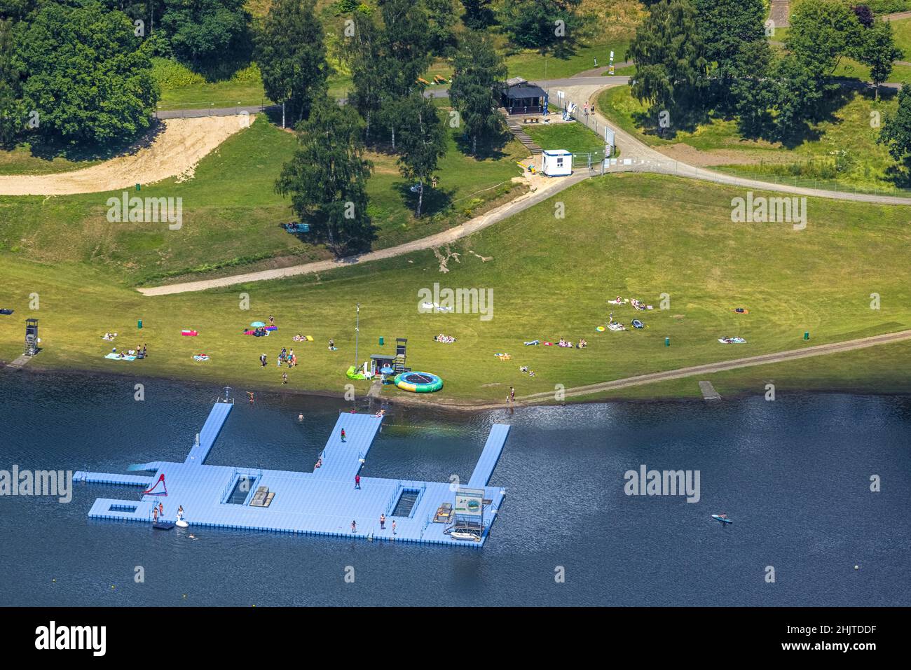 Badegaste auf liegewiese hi-res stock photography and images - Alamy