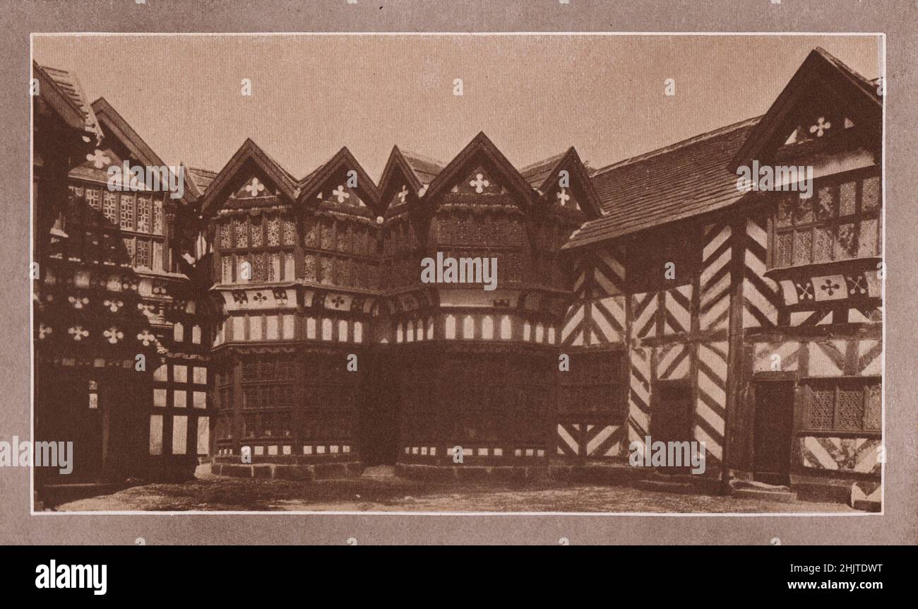 Moreton hall, cheshire hi-res stock photography and images - Alamy
