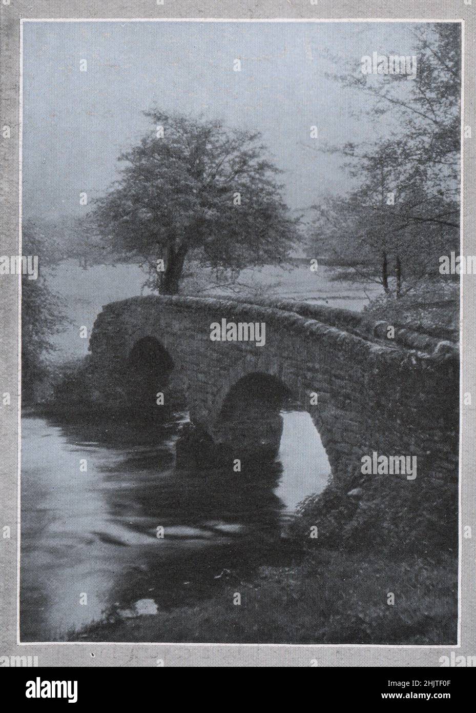 Dorothy Vernon's Bridge, Haddon Hall. Derbyshire (1913 Stock Photo - Alamy