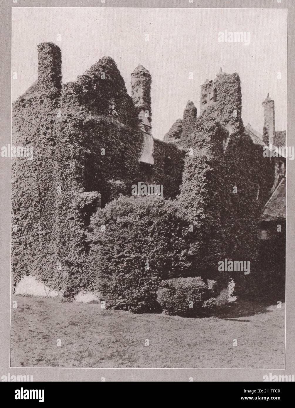 Compton castle hi-res stock photography and images - Alamy