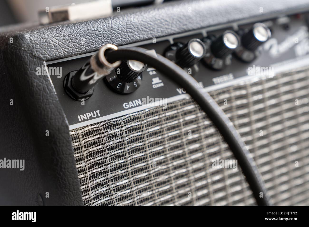 Amplifier amplify hi-res stock photography and images - Alamy