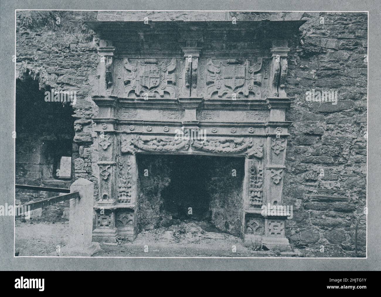 Fireplace photo hi-res stock photography and images - Alamy