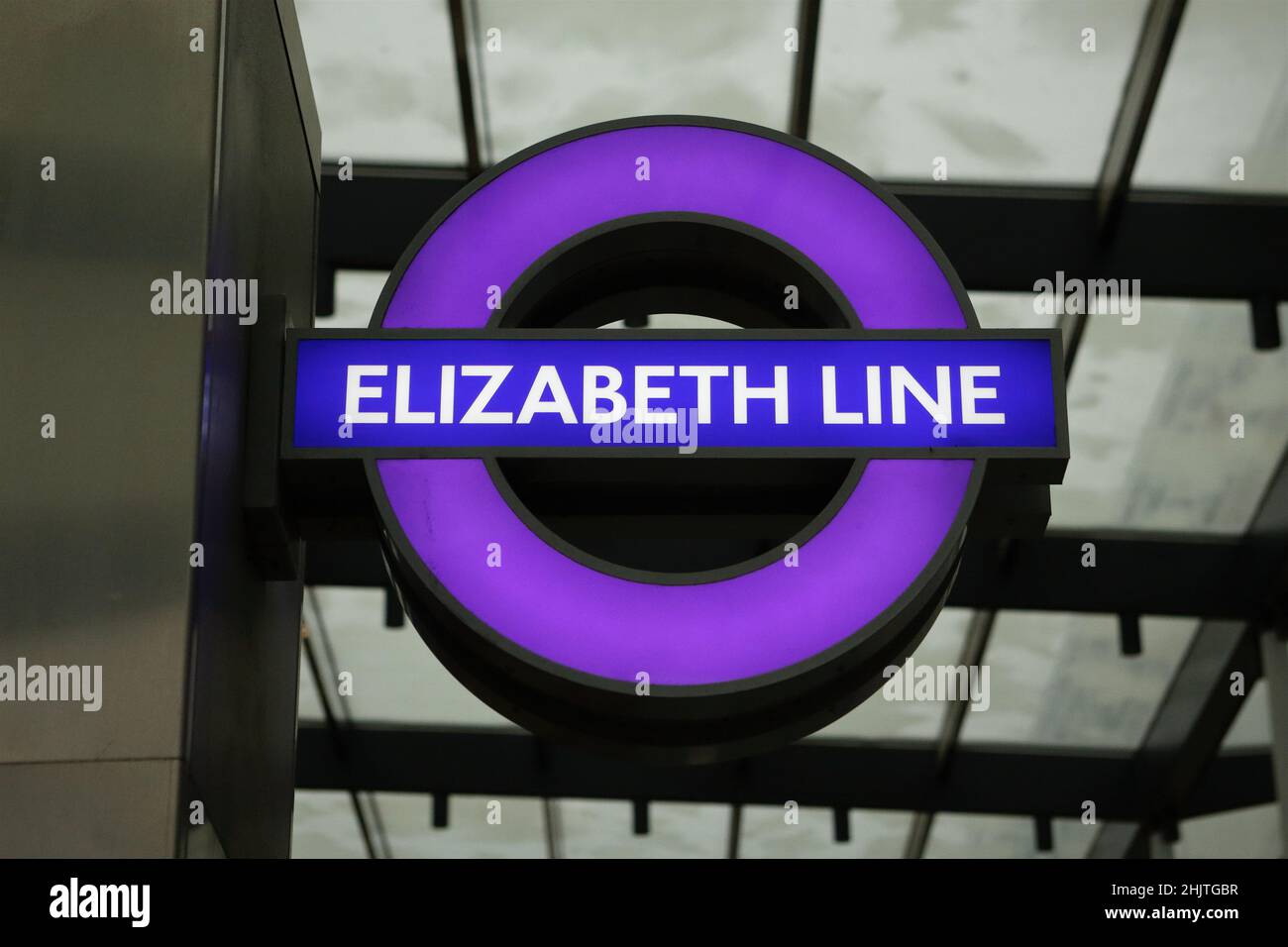 London (UK), 27.01.2022: Illuminated signage for the new Elizabeth line ...