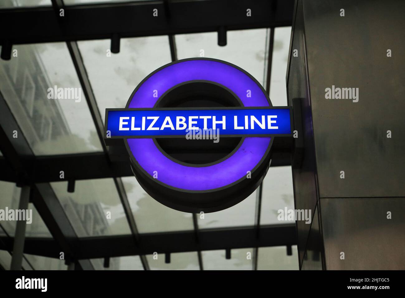 London (UK), 27.01.2022: Illuminated signage for the new Elizabeth line ...