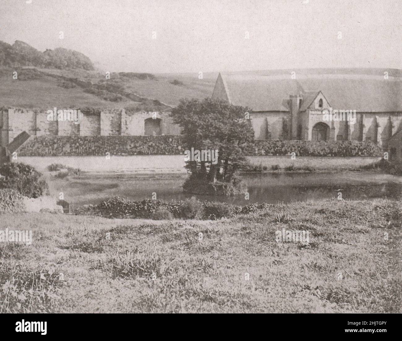 Tithe Barn, Abbotsbury. Dorsetshire (1913 Stock Photo - Alamy