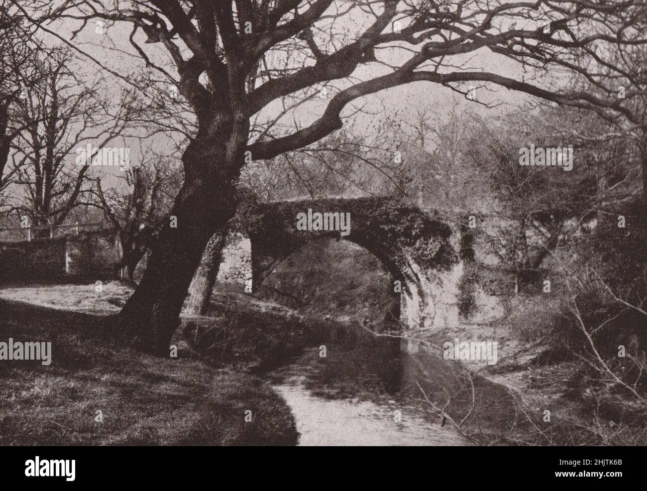 Bridge maiden hi-res stock photography and images - Alamy