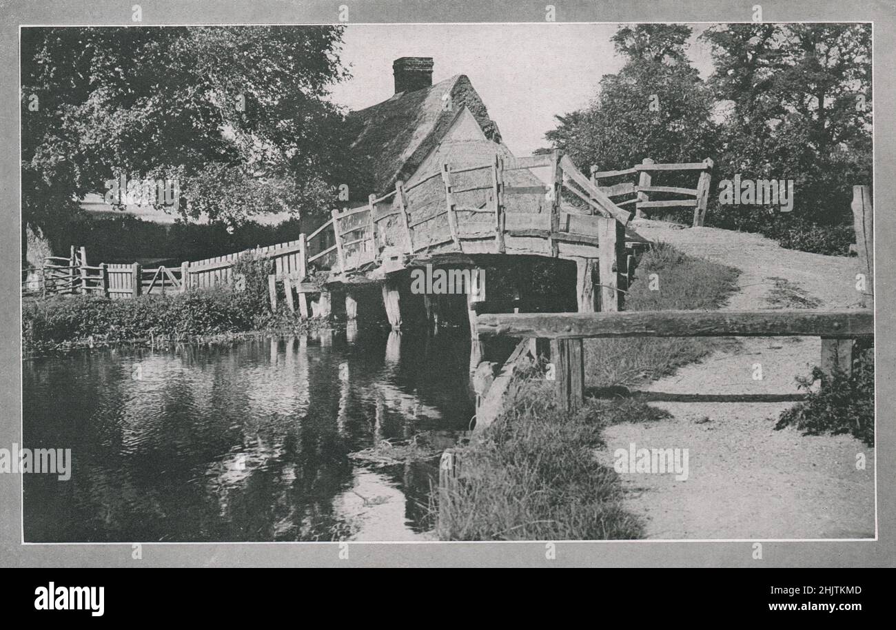 Bridge flatford hi-res stock photography and images - Alamy