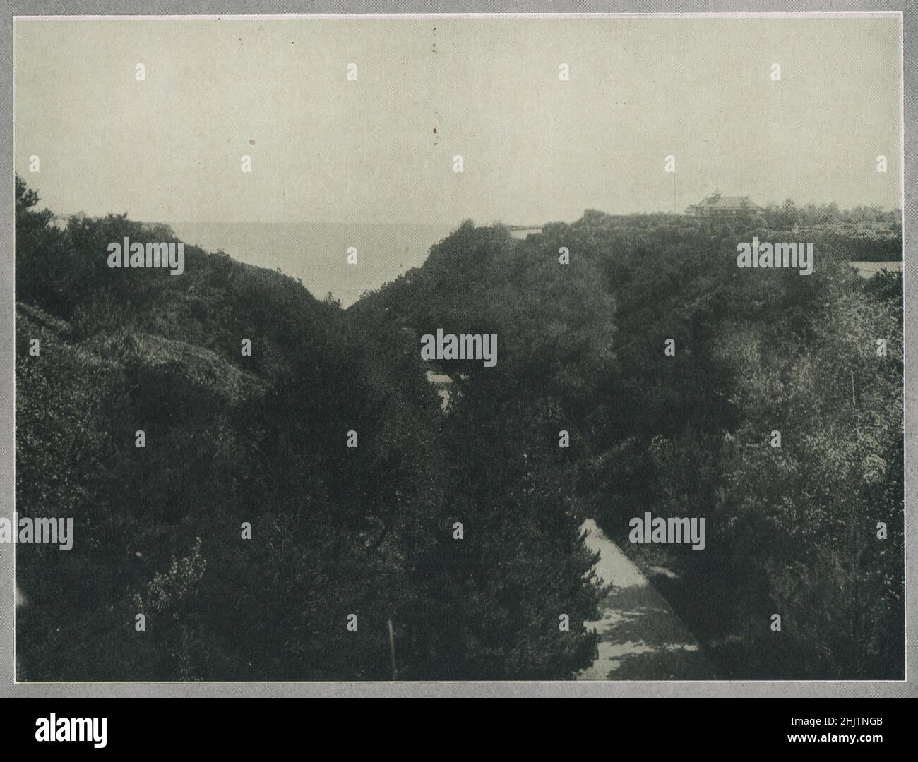 Middle chine hi-res stock photography and images - Alamy