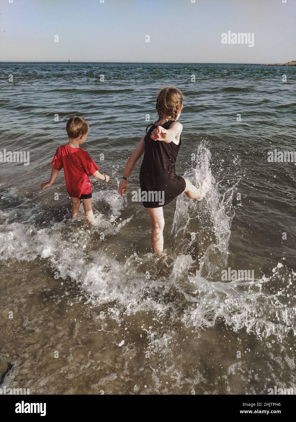 Seashore children hi-res stock photography and images - Alamy