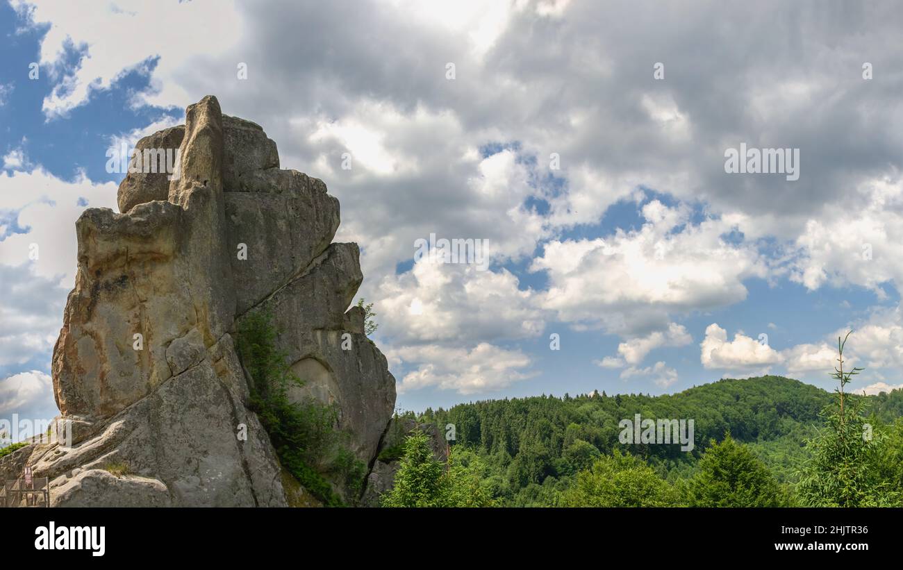 The rock complex of Tustan in Ukraine Stock Photo - Alamy