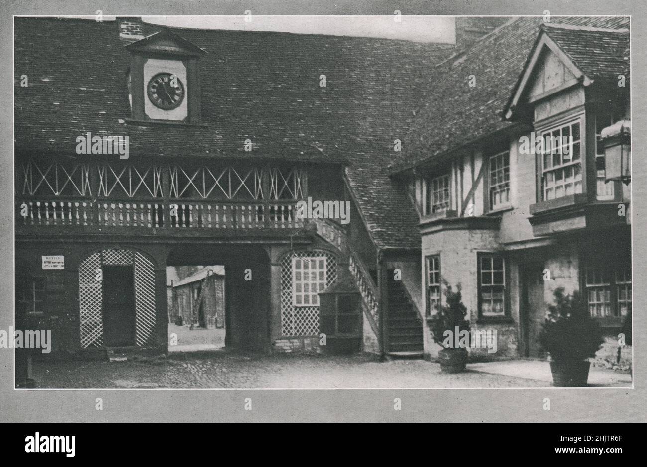 Old george inn hi-res stock photography and images - Alamy