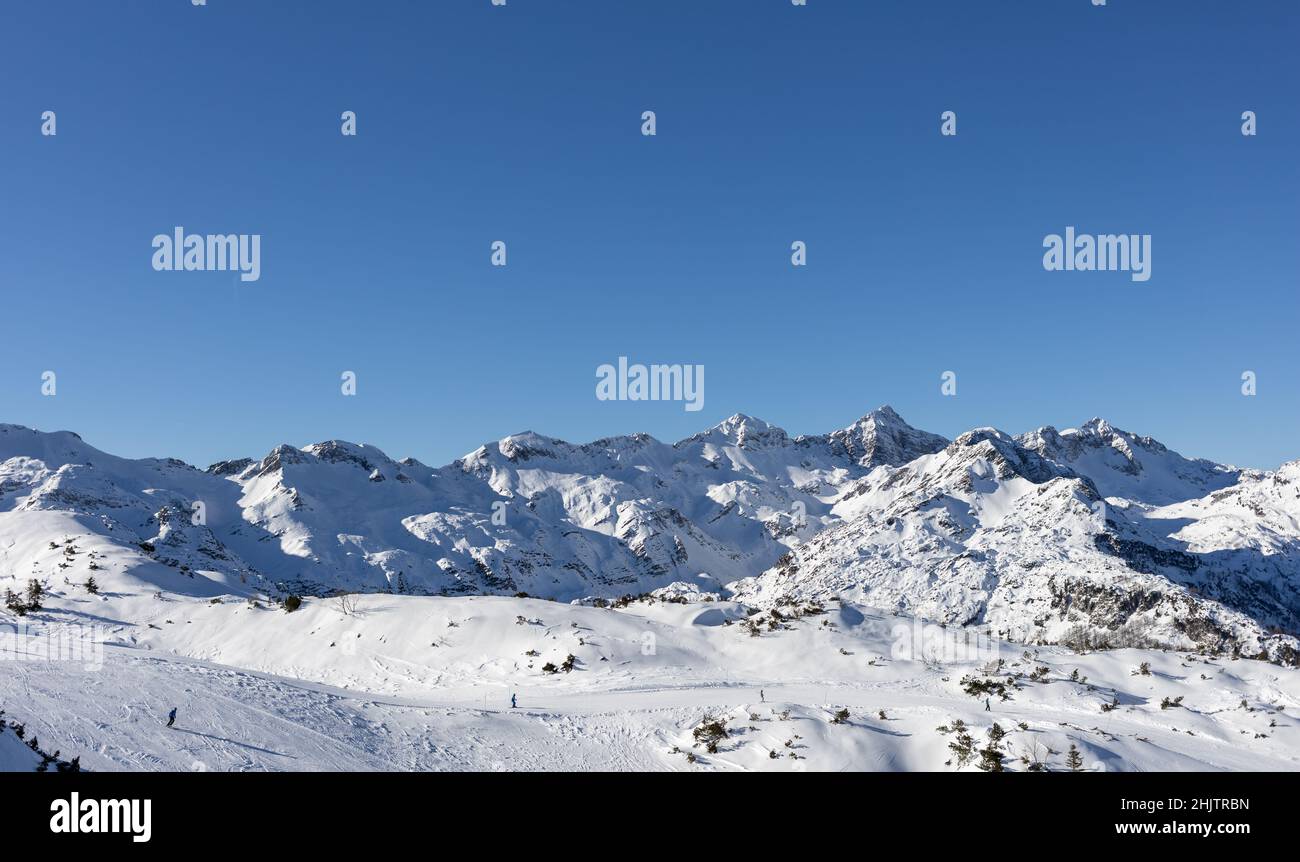 Beautiful mountain resort covered hi-res stock photography and images ...