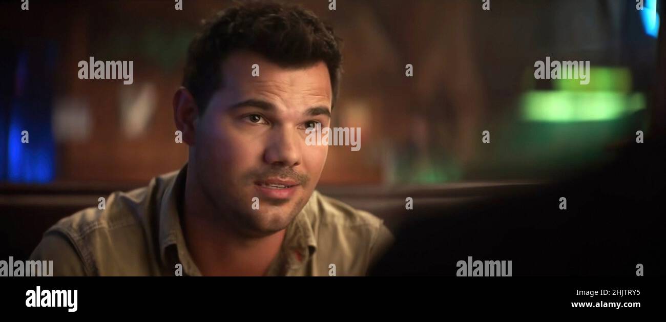 HOME TEAM, Taylor Lautner, 2022. © Netflix / Courtesy Everett ...