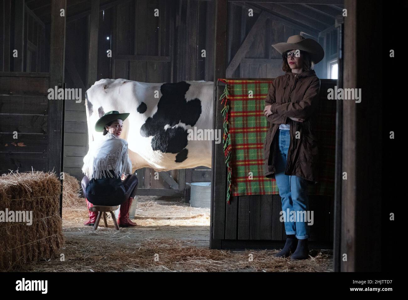 THE NOWHERE INN, from left: St. Vincent, Carrie Brownstein, 2020. © IFC ...