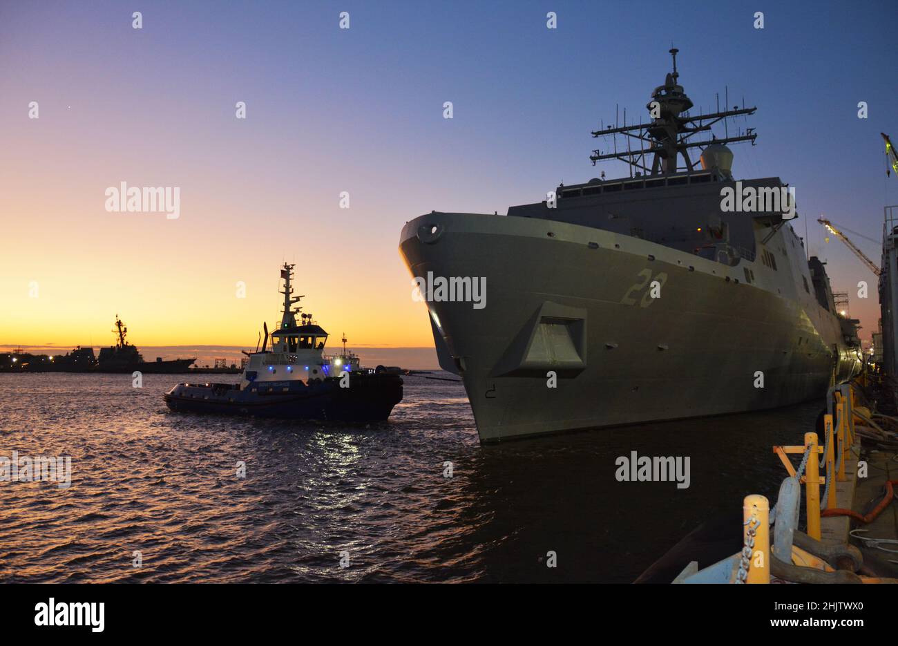 PASCAGOULA, Miss. - The future USS Fort Lauderdale (LPD 28) departed ...