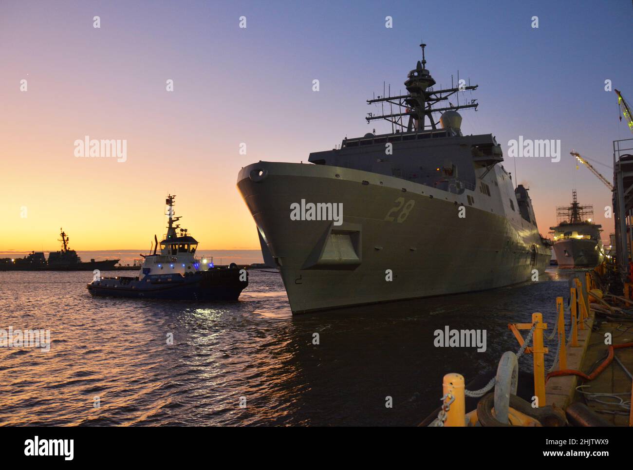 PASCAGOULA, Miss. - The future USS Fort Lauderdale (LPD 28) departed ...