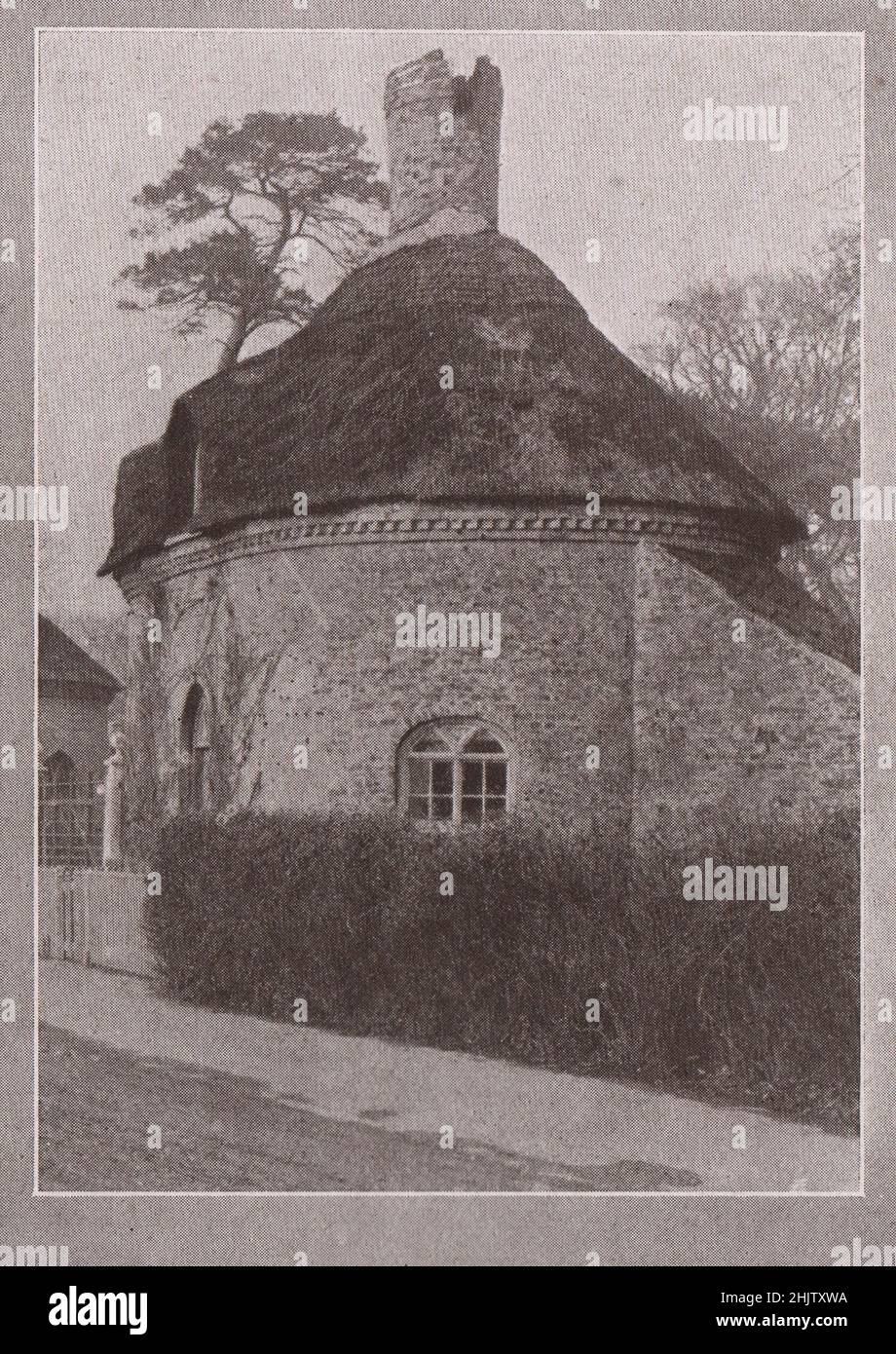 Old thatched Cottage, Sutterton. Lincolnshire (1913 Stock Photo - Alamy