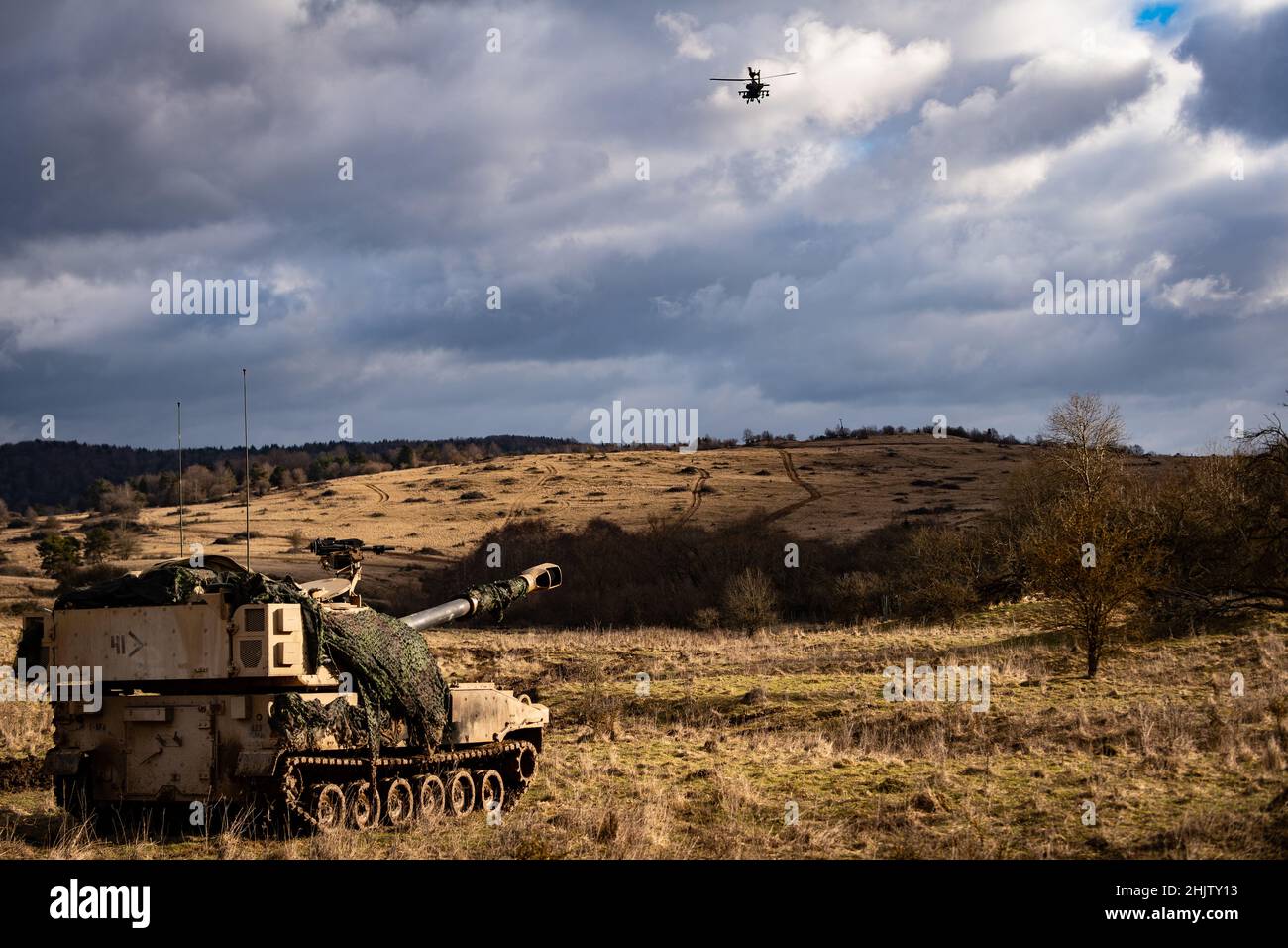 Helicopter air cavalry troop hi-res stock photography and images - Alamy