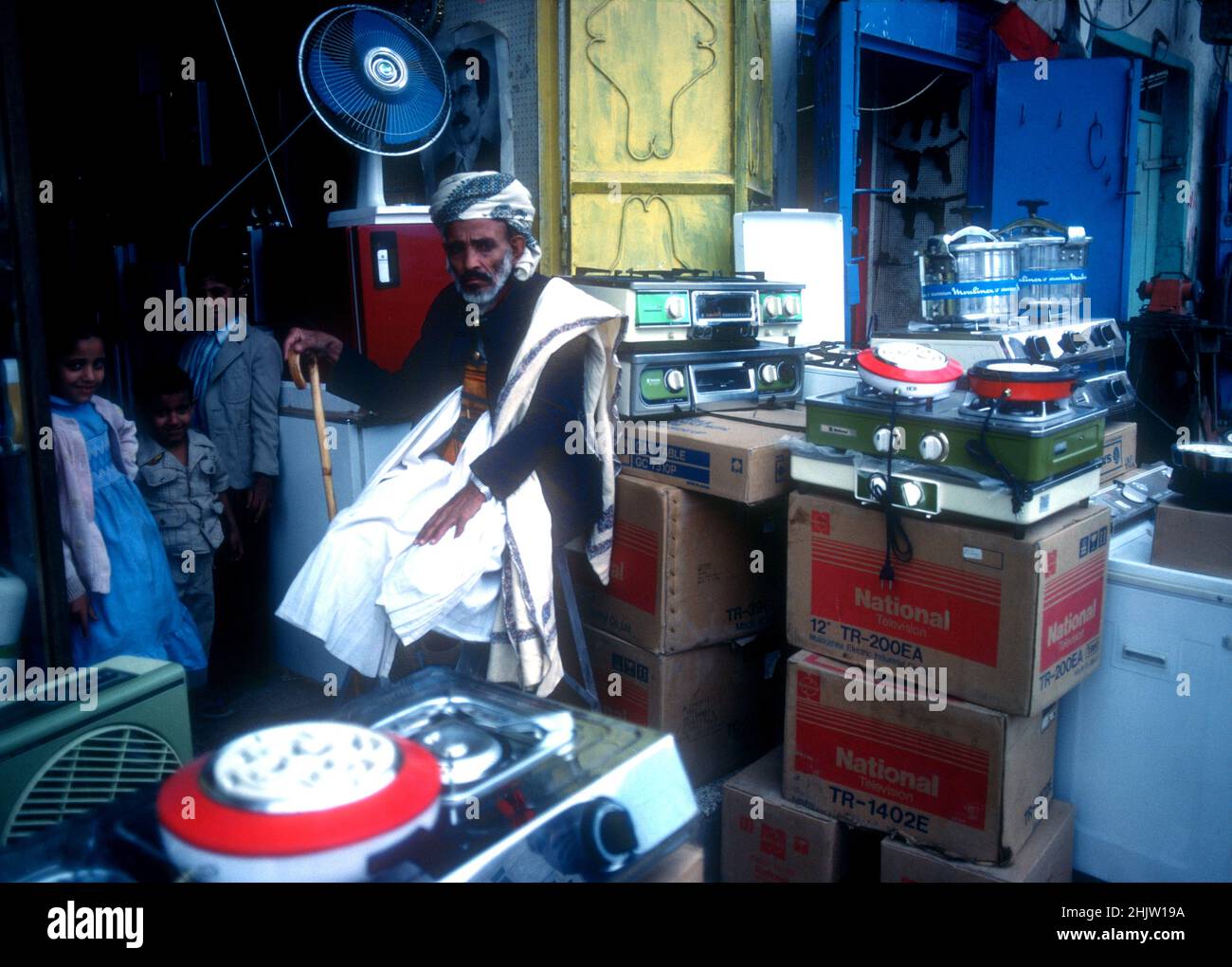 Man seated outside hi-res stock photography and images - Alamy