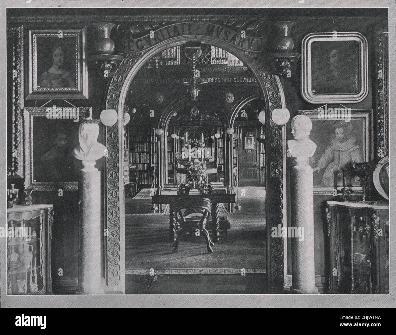 The Library, Keir House, Bridge of Allan. Perthshire (1913 Stock Photo ...