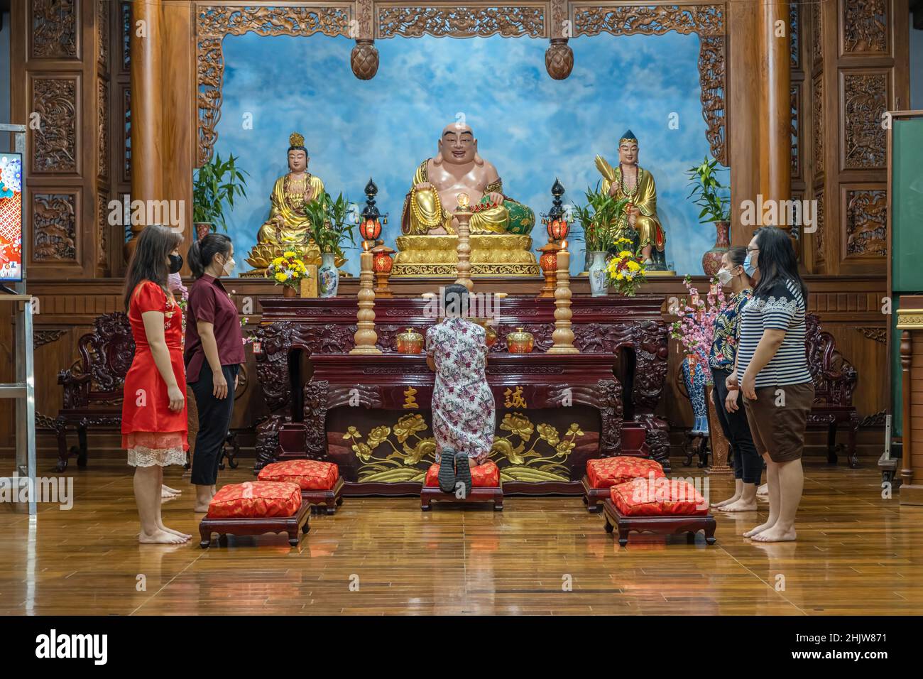 Kendari, Indonesia. 31st Jan, 2022. A woman offers prayers at the Ek ...