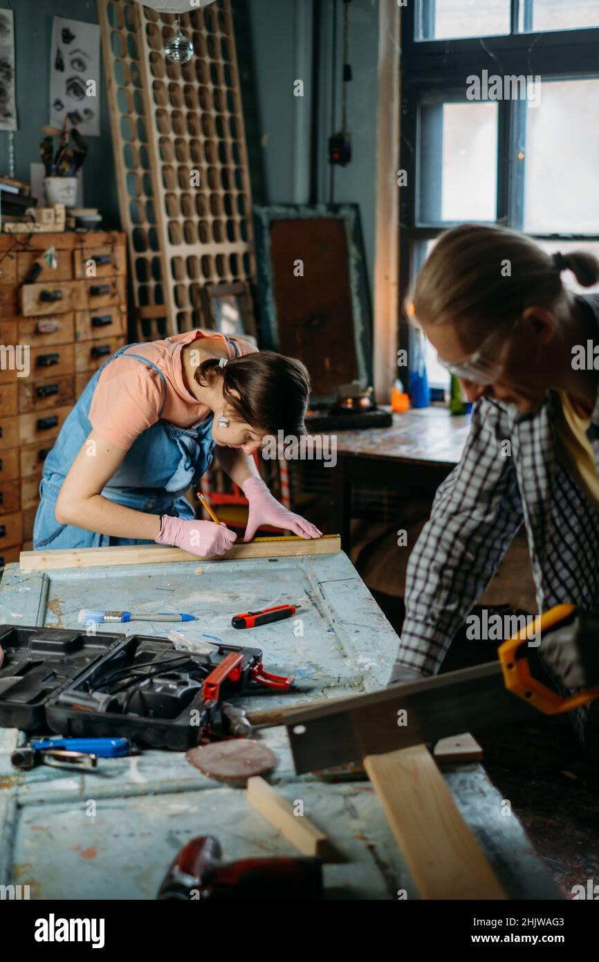 Female work furniture hi-res stock photography and images - Alamy