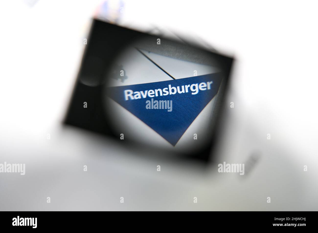 Ravensburger logo hi-res stock photography and images - Alamy