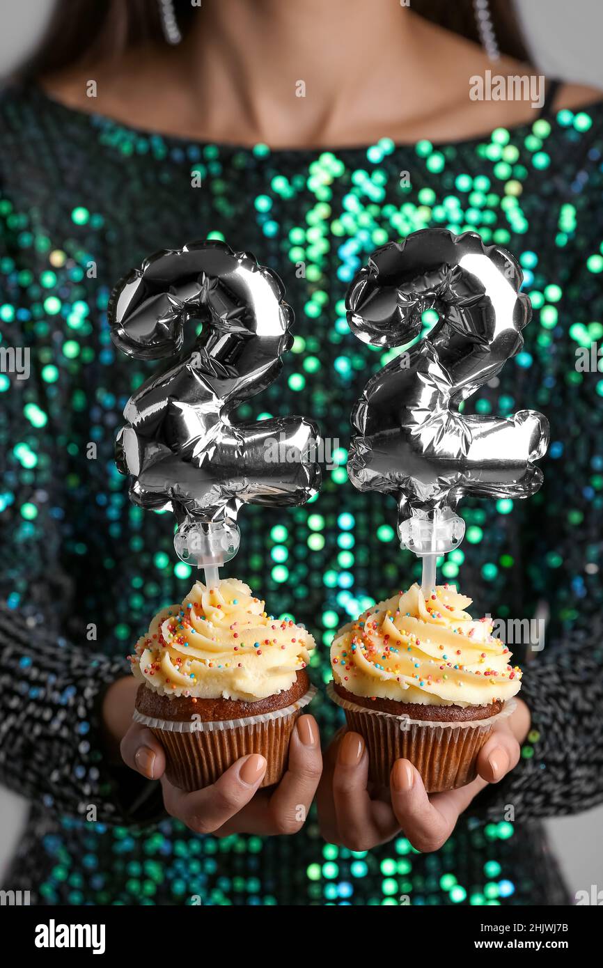Cupcakes decorated numbers hi-res stock photography and images - Alamy