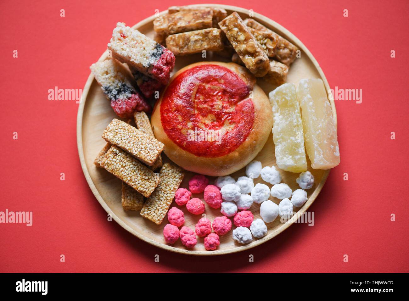 Chinese desserts chinese pastry bean cake, Snack mix nuts candies ...