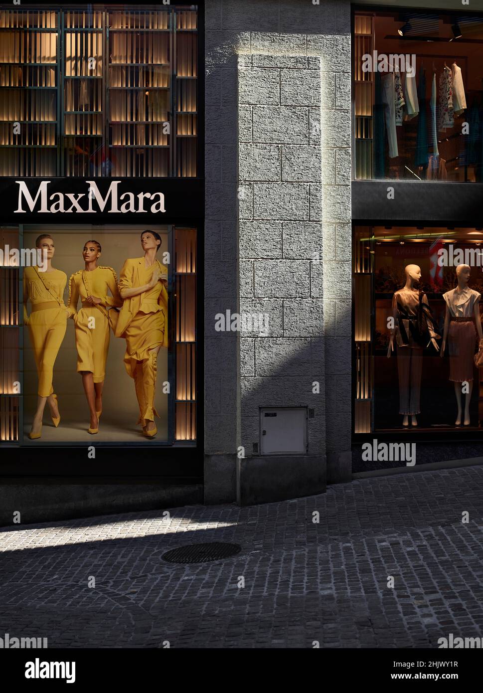 Phase one hasselblad hi-res stock photography and images - Alamy