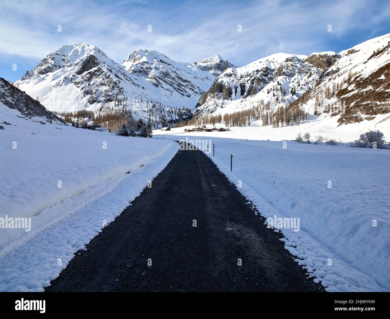 Less trodden hi-res stock photography and images - Alamy