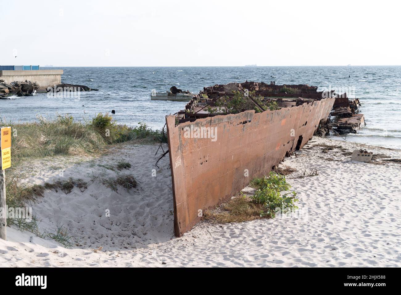 Soviet project 30bis destroyer hi-res stock photography and images - Alamy