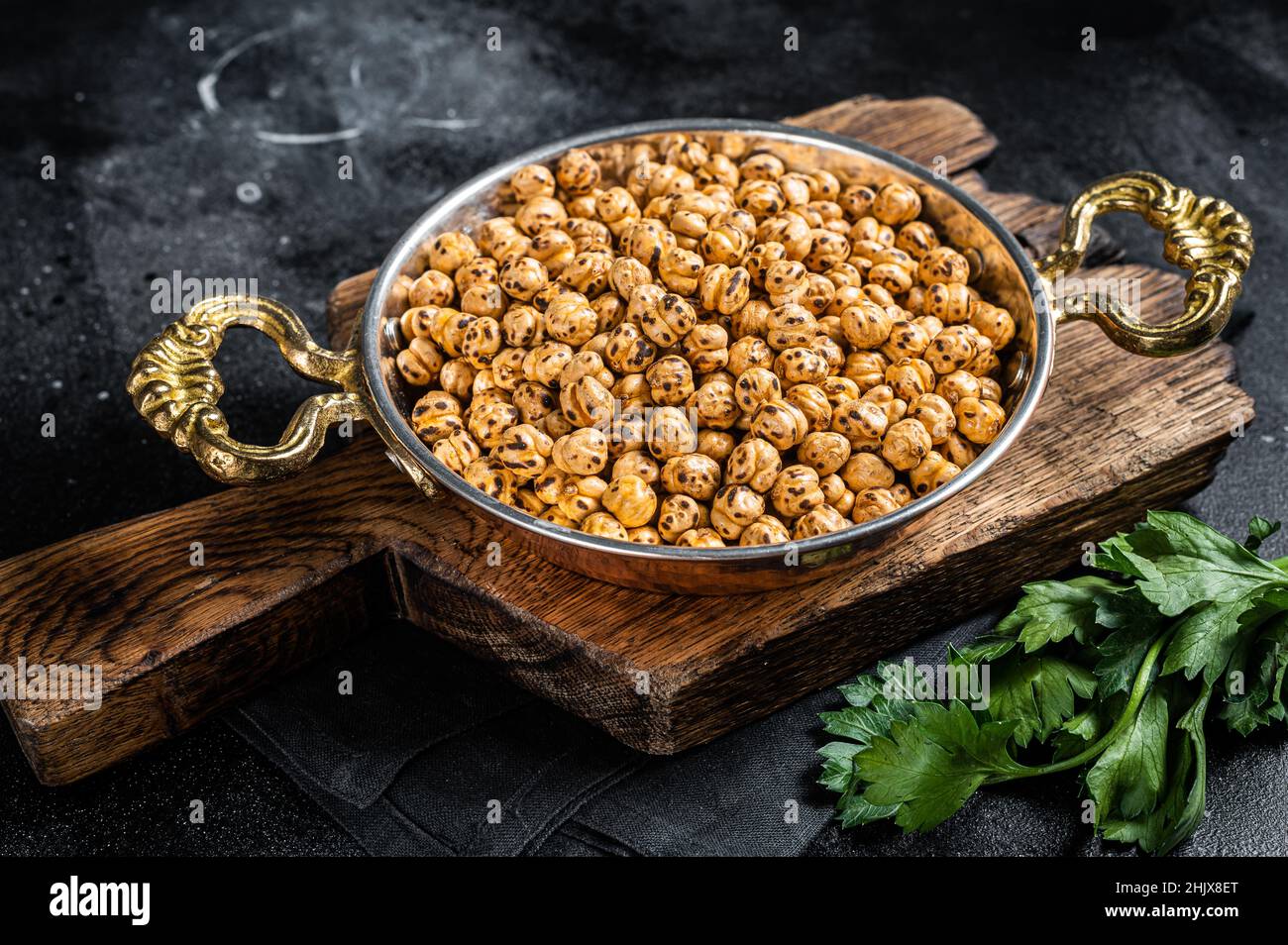 Fried chickpeas with turmeric, roasted spicy chickpeas or Indian chana ...