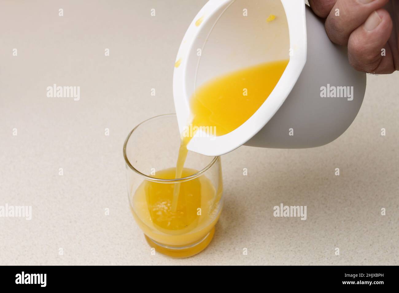 How to make a fresh orange juice. Step by step, tutorial. Healthy food ...