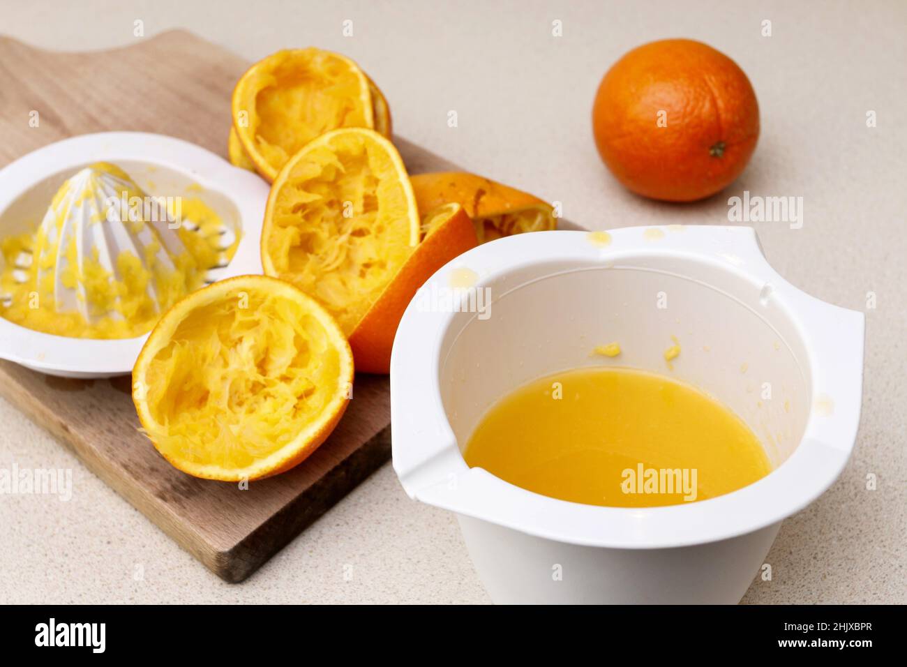 How to make a fresh orange juice. Step by step, tutorial. Healthy food ...