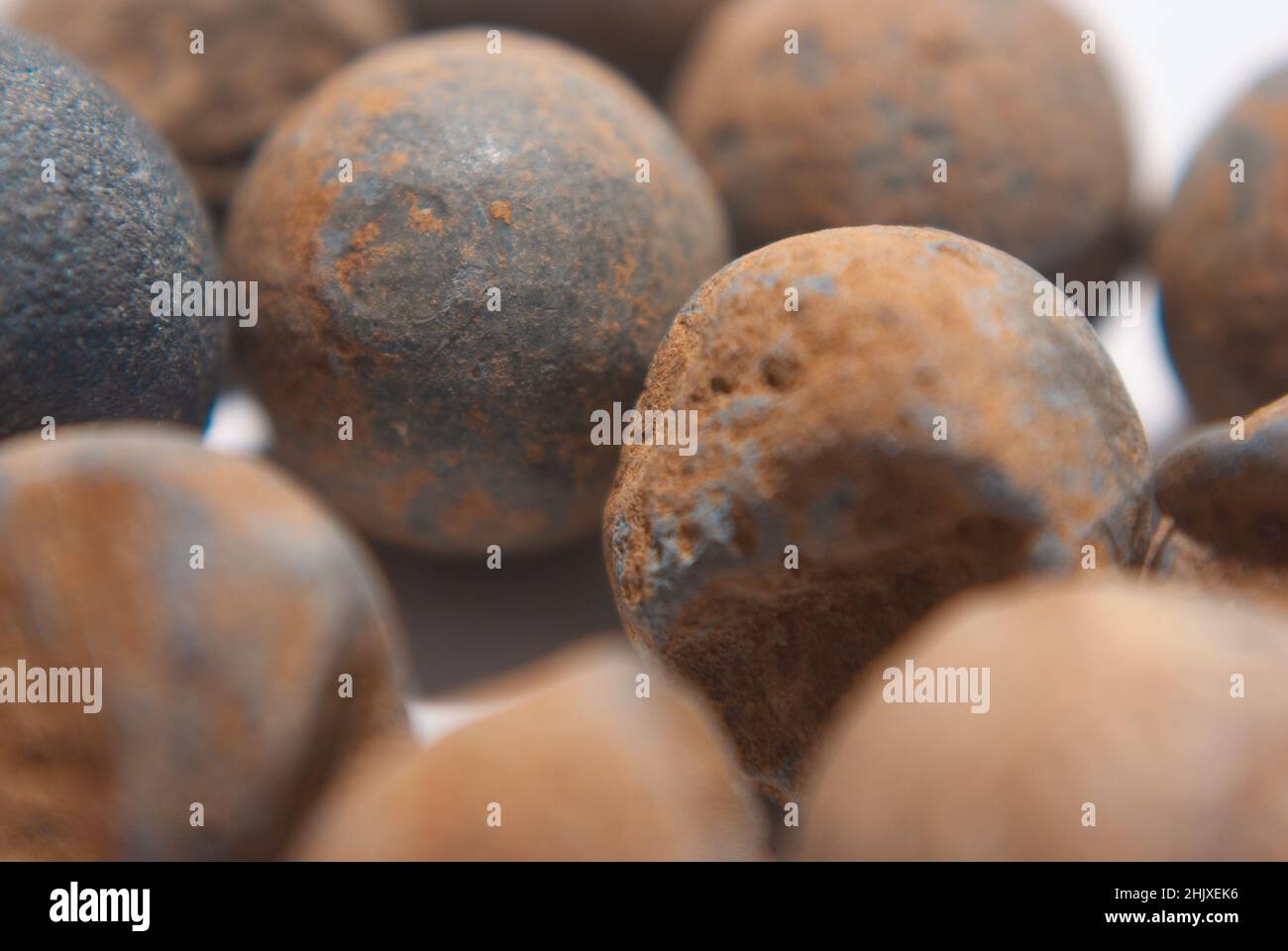Lead balls hi-res stock photography and images - Alamy