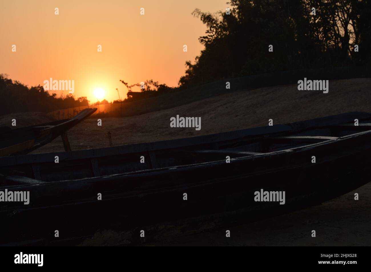 Multi colored sunset hi-res stock photography and images - Alamy