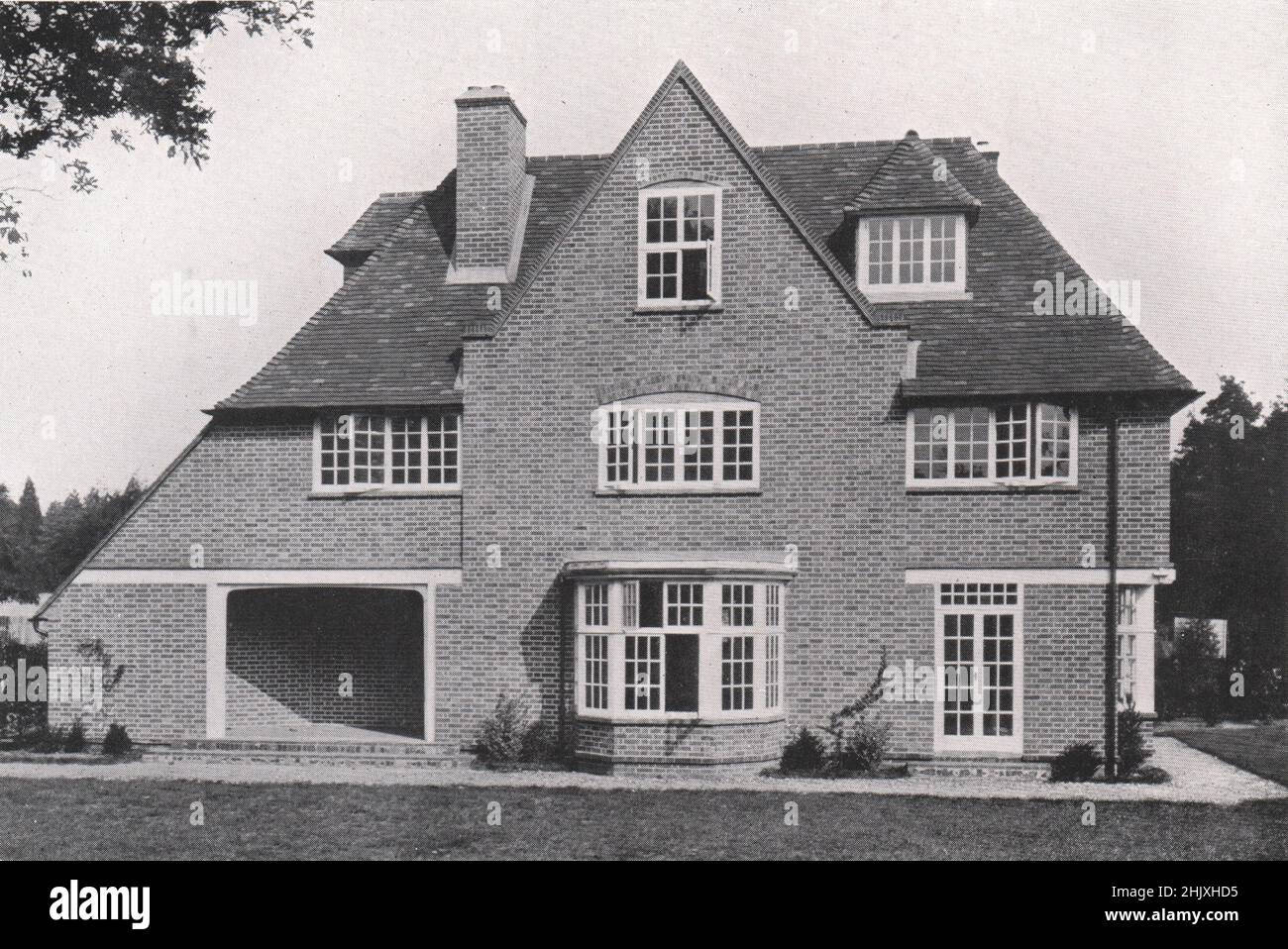 "Bankside," Camberley, Surrey - West front. H. R. & B. A. Poulter ...