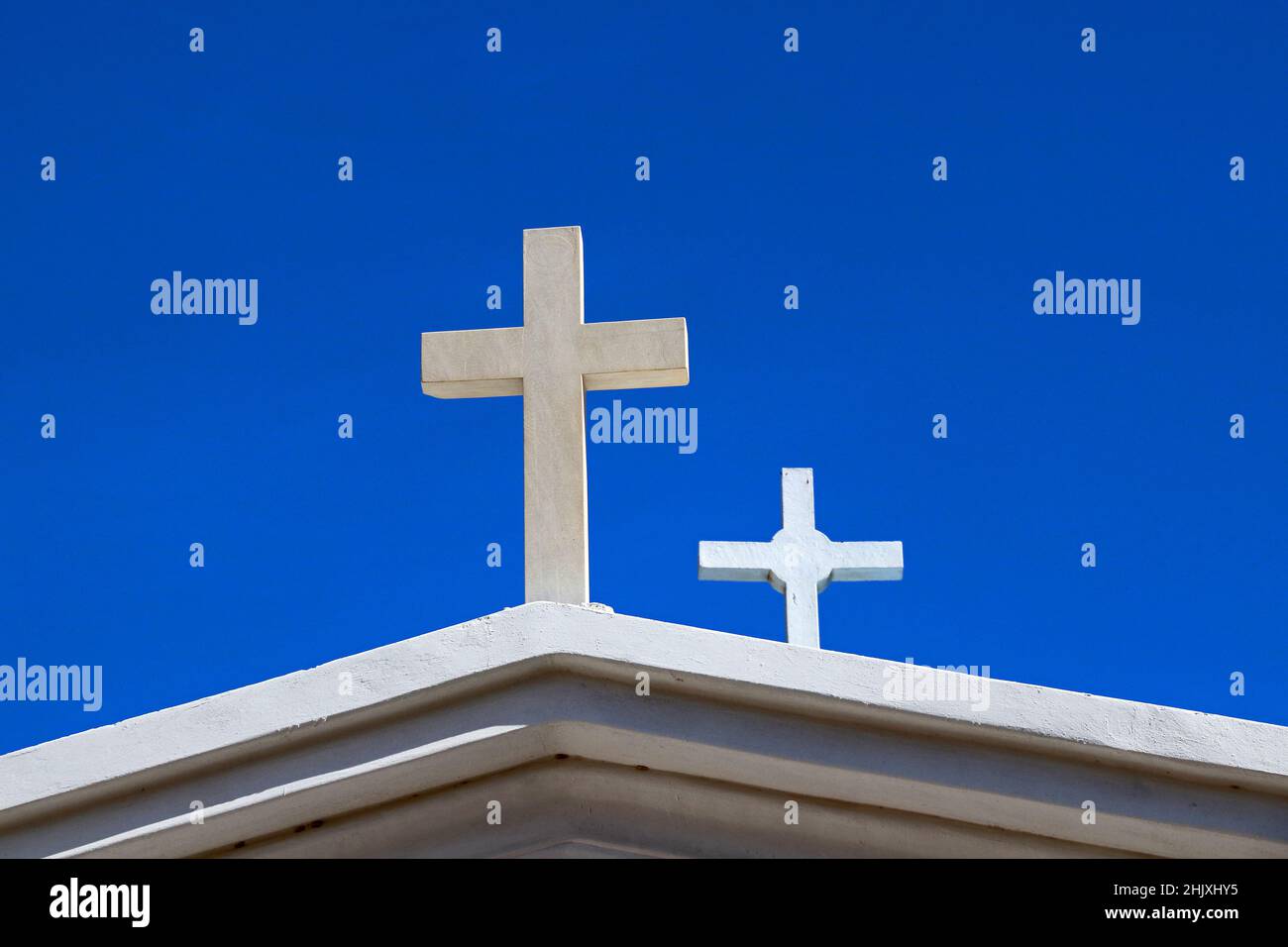 White crosses hi-res stock photography and images - Alamy