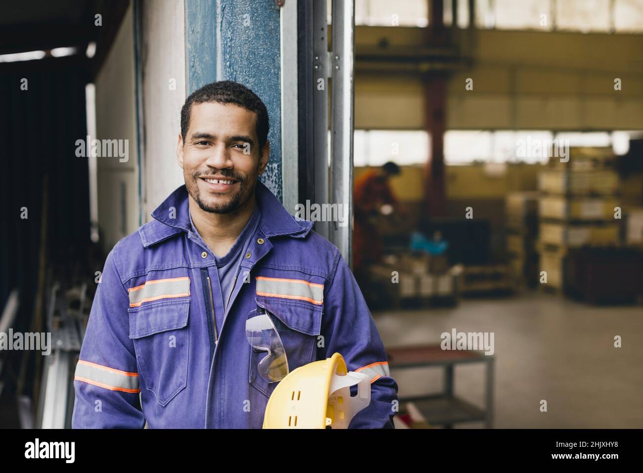 African american factory worker hi-res stock photography and images - Alamy
