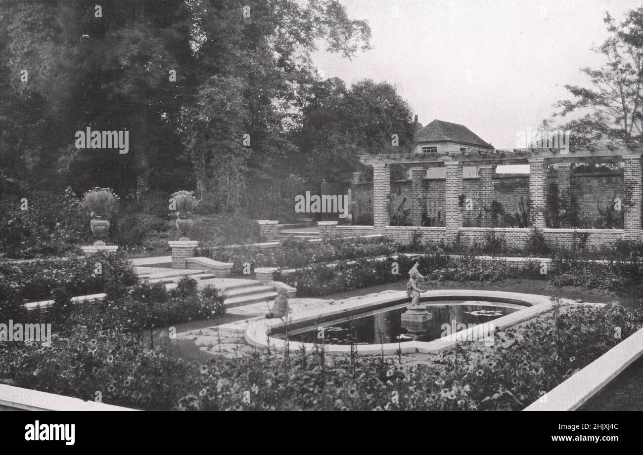 Formal Garden, Sulhamstead House, Berkshire. Alan Brace, Architect ...