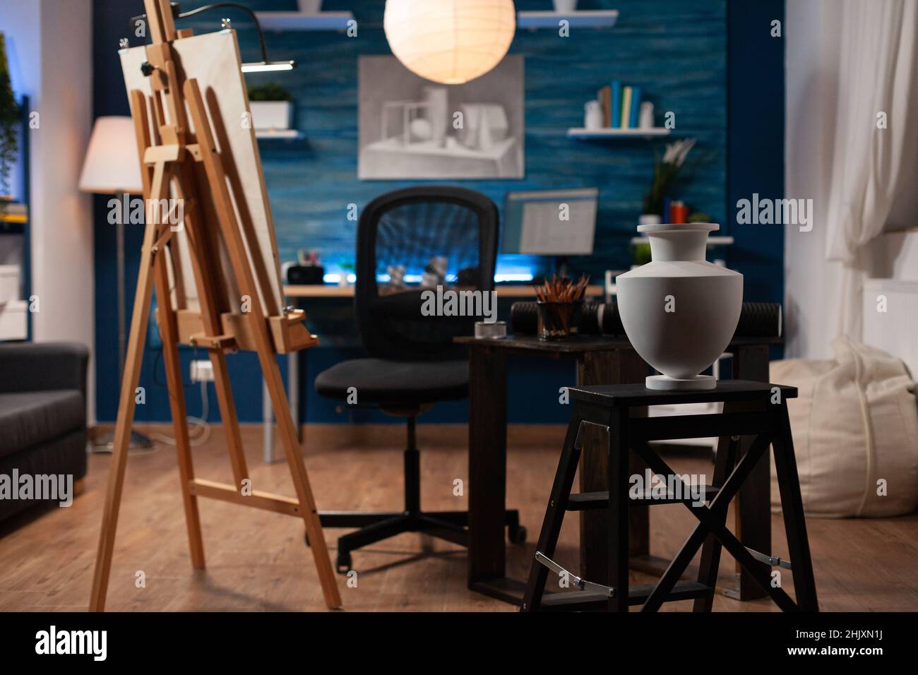 Empty drawing art studio with nobody in it ready for painting course ...