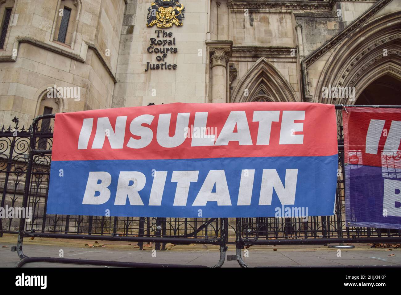 Royal courts justice logo sign hi-res stock photography and images - Alamy