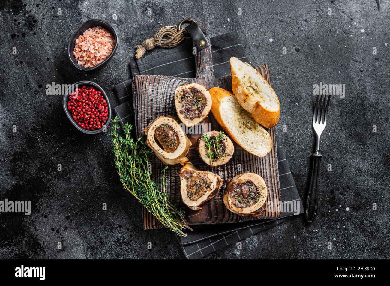 Bone marrow oven hi-res stock photography and images - Alamy