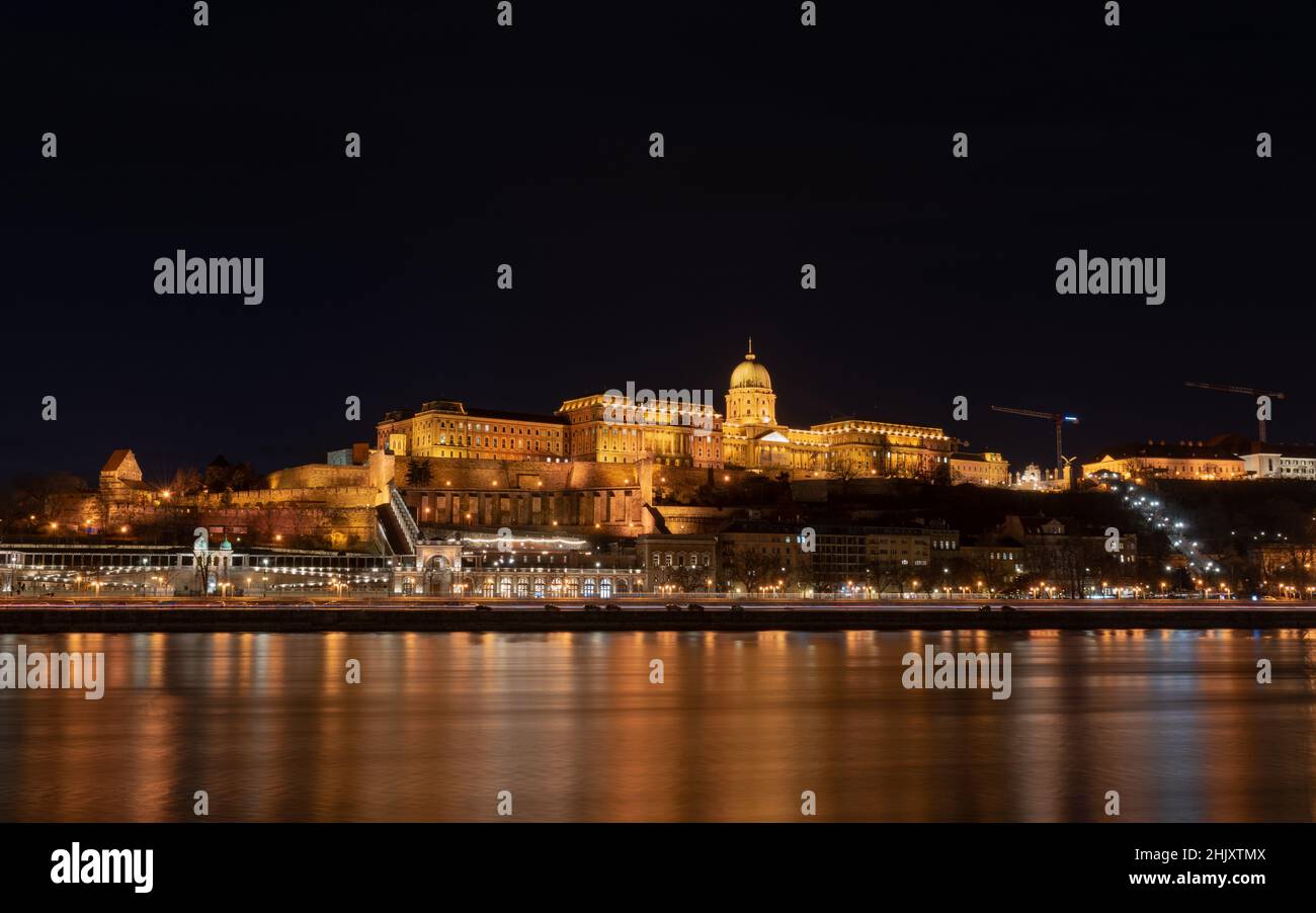 Budapest danube castle complex night hi-res stock photography and ...