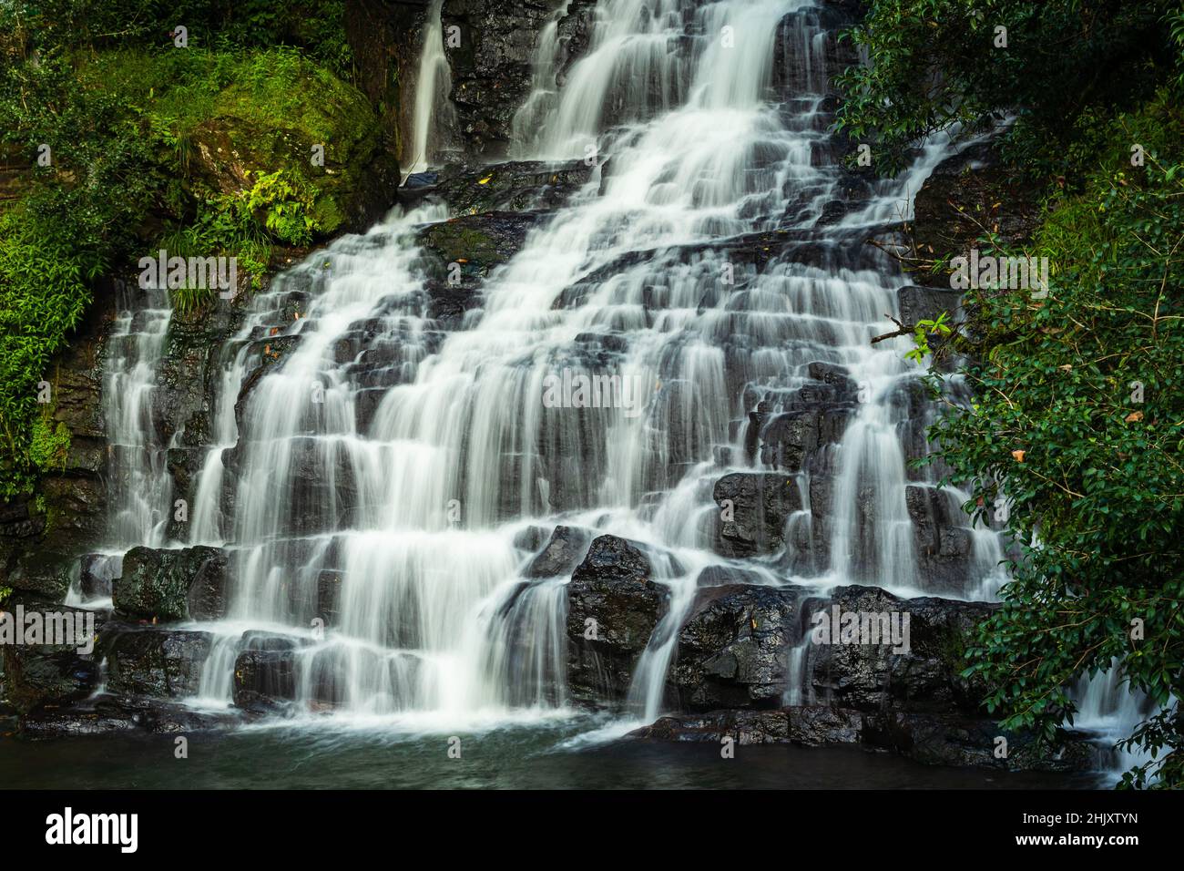 Elephanta falls hi-res stock photography and images - Alamy