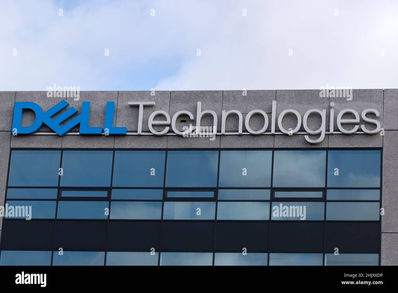 Dell Technologies Building At Amsterdam The Netherlands 30-1-2022 Stock ...